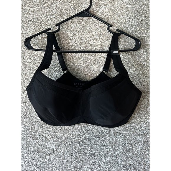 torrid | Intimates & Sleepwear | Torrid Active Black Medium Support ...